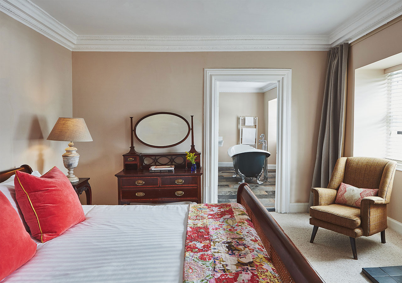 About Our Hotel In Inveraray Scotland | Brambles of Inveraray